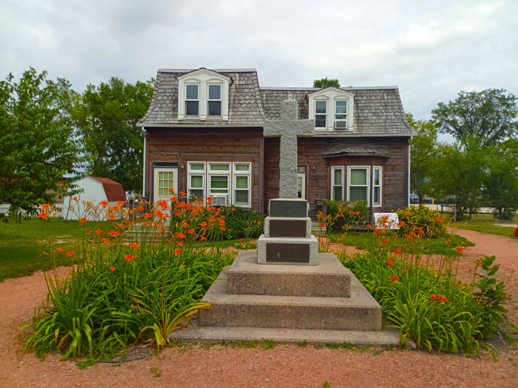 La Barriere Monument – Heritage Saint-Norbert